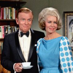 I Dream Of Jeannie - The Complete Series (1965 - 1970) - Imprint Television #16 | Via Vision ...